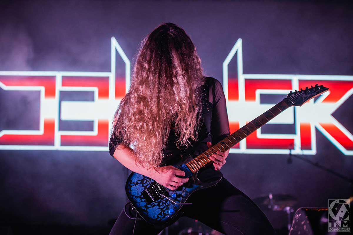 Alexandra Lioness - Session studio & live gitaristkinja iz Beograda